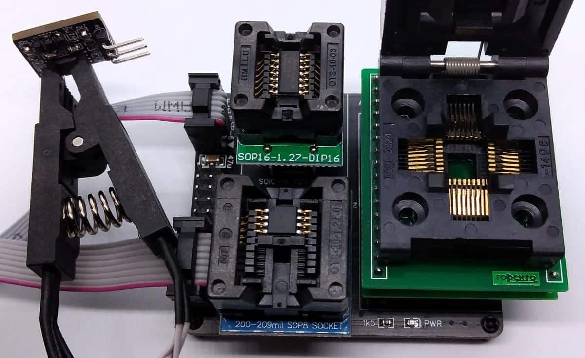 AVR Programmer SMD ZIF Adapter Maxi SOIC-8 SOIC-14 TQFP-32 - Xtronic